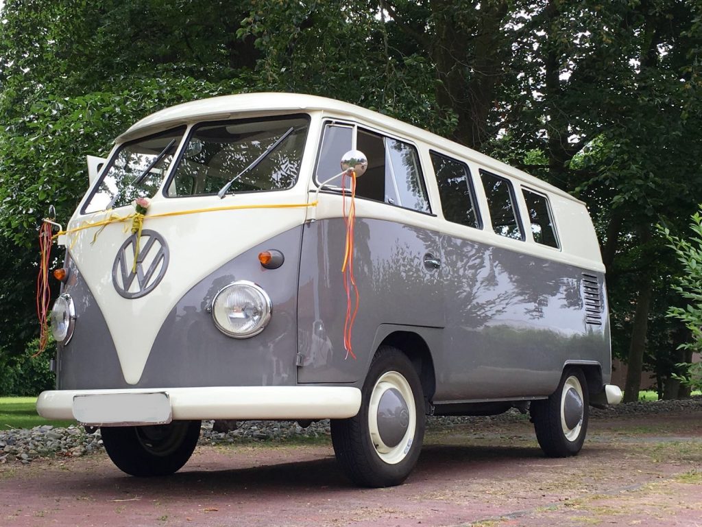 T1 retro Spijlbus huren zelf rijden - Volkswagen busje Huren Trouwauto